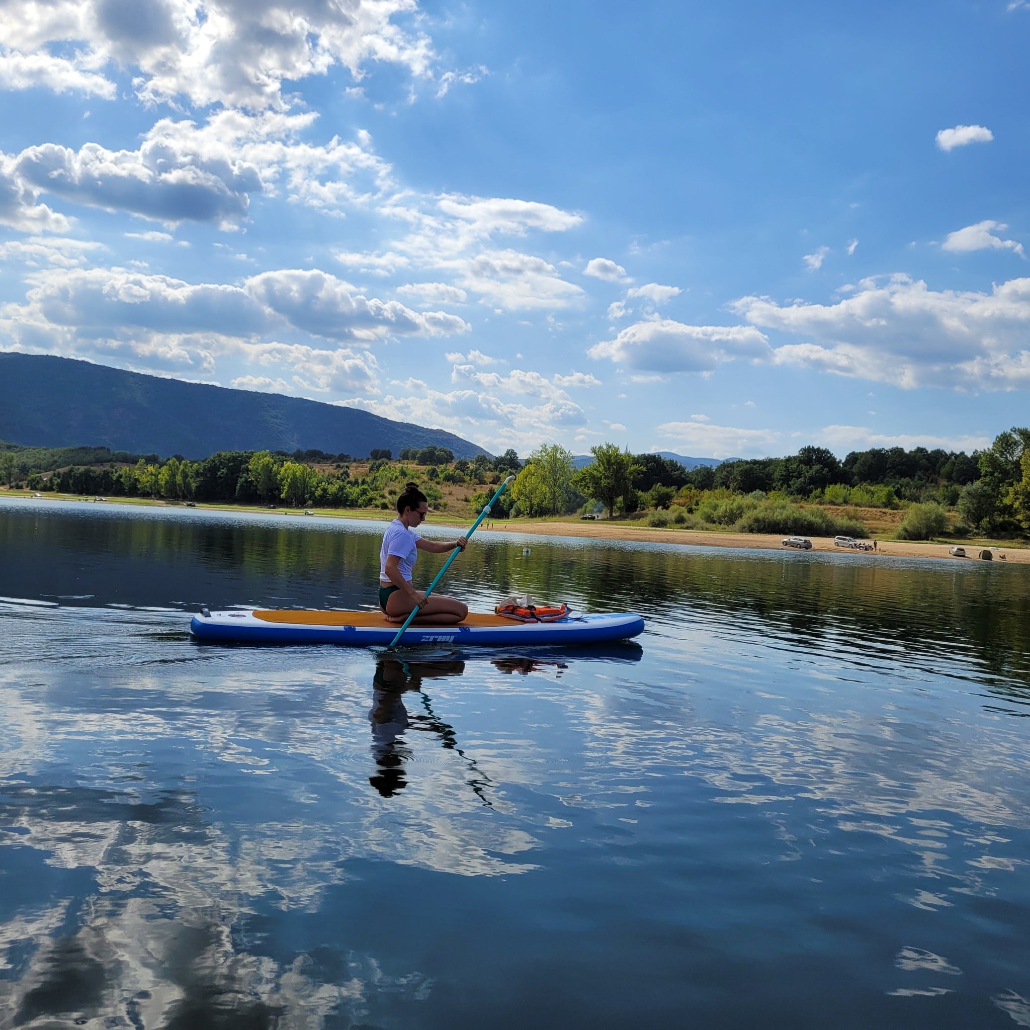 Гребане с падъл борд на локация по избор – GiftComeTrue.com